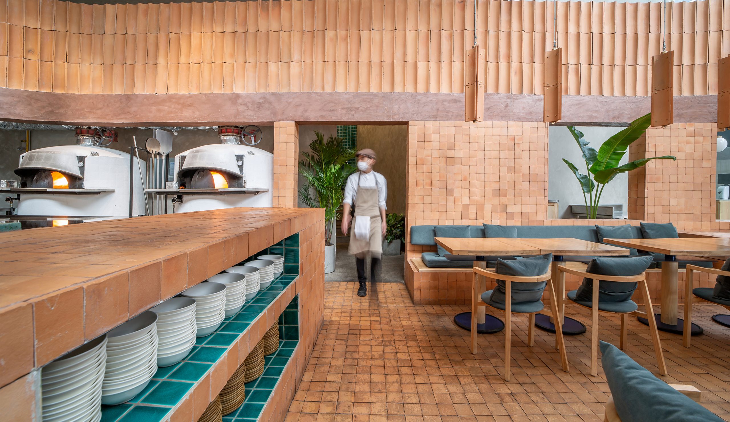 PIZZA 4P’s IPH Ha Noi by KKA and Partners – studio DIG - Interior ...