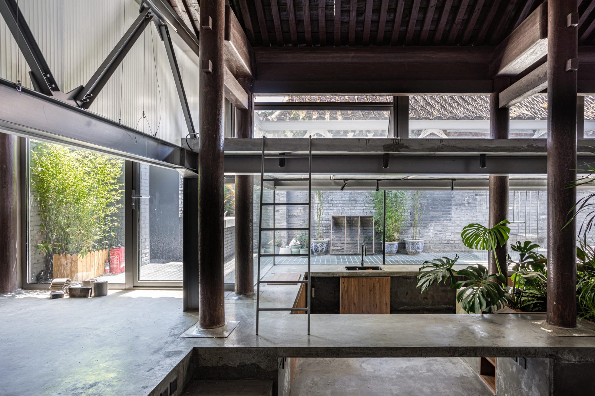 Carrying pole House by Atelier KAI architects - Interior Design ...