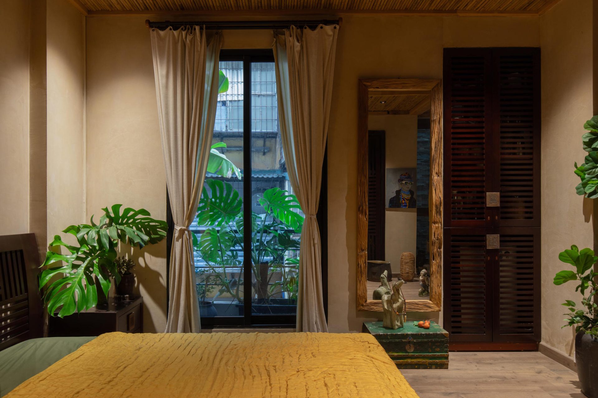 The North Vietnam countryside home inside the city by DTI Design ...