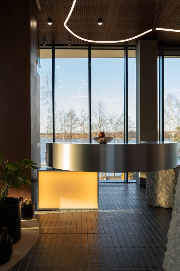 Alfa Bank Office Interior by ZROBIM architects - Interior Design ...