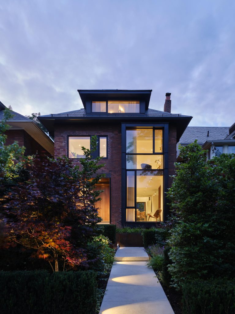 Summerhill Family Home by Barbora Vokac Taylor Architect Inc ...