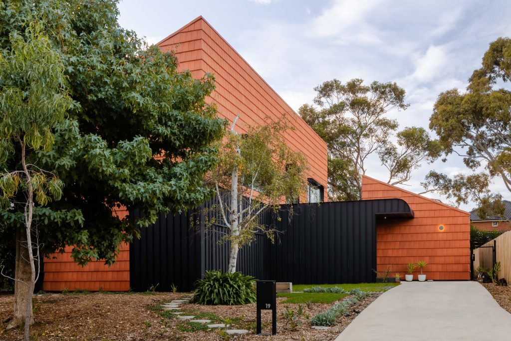 Mahogany House Intergenerational Home by R ARCHITECTURE - Interior ...
