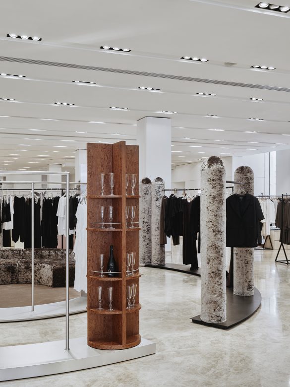 YOU WANNA Brand Corner at Tsvetnoy Department Store, Moscow by SINITSA ...